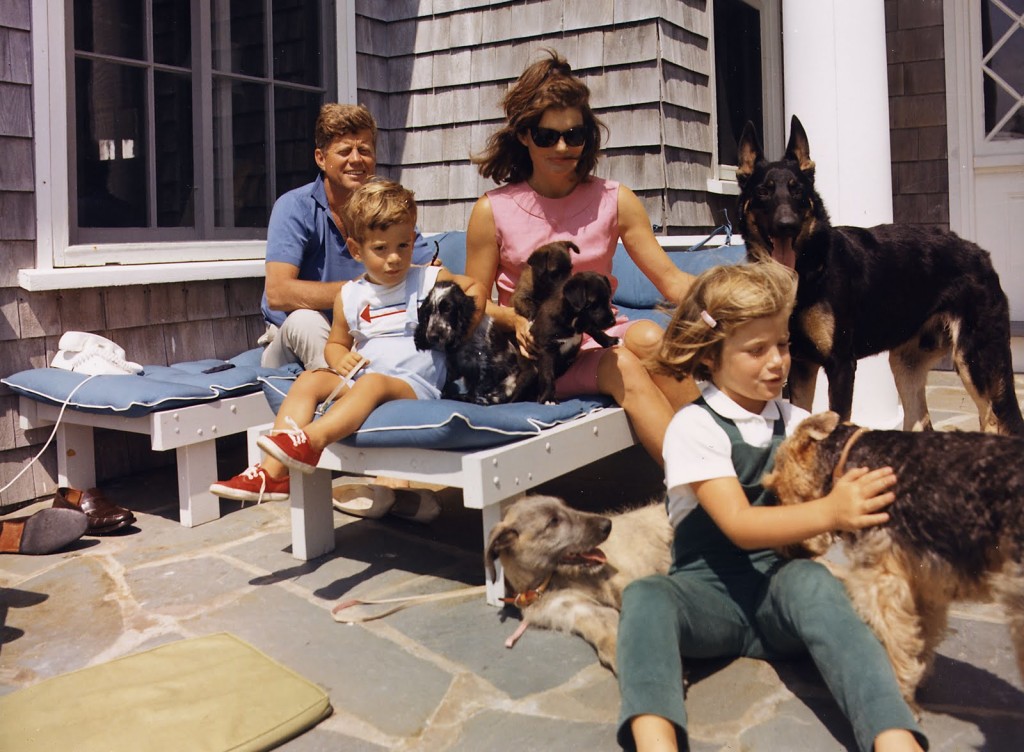 » Kennedy Compound Carl Anthony Online