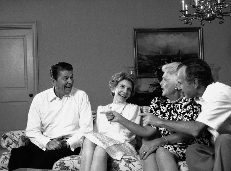 » Barbara Bush & Nancy Reagan: Their Contentious Relationship Carl ...
